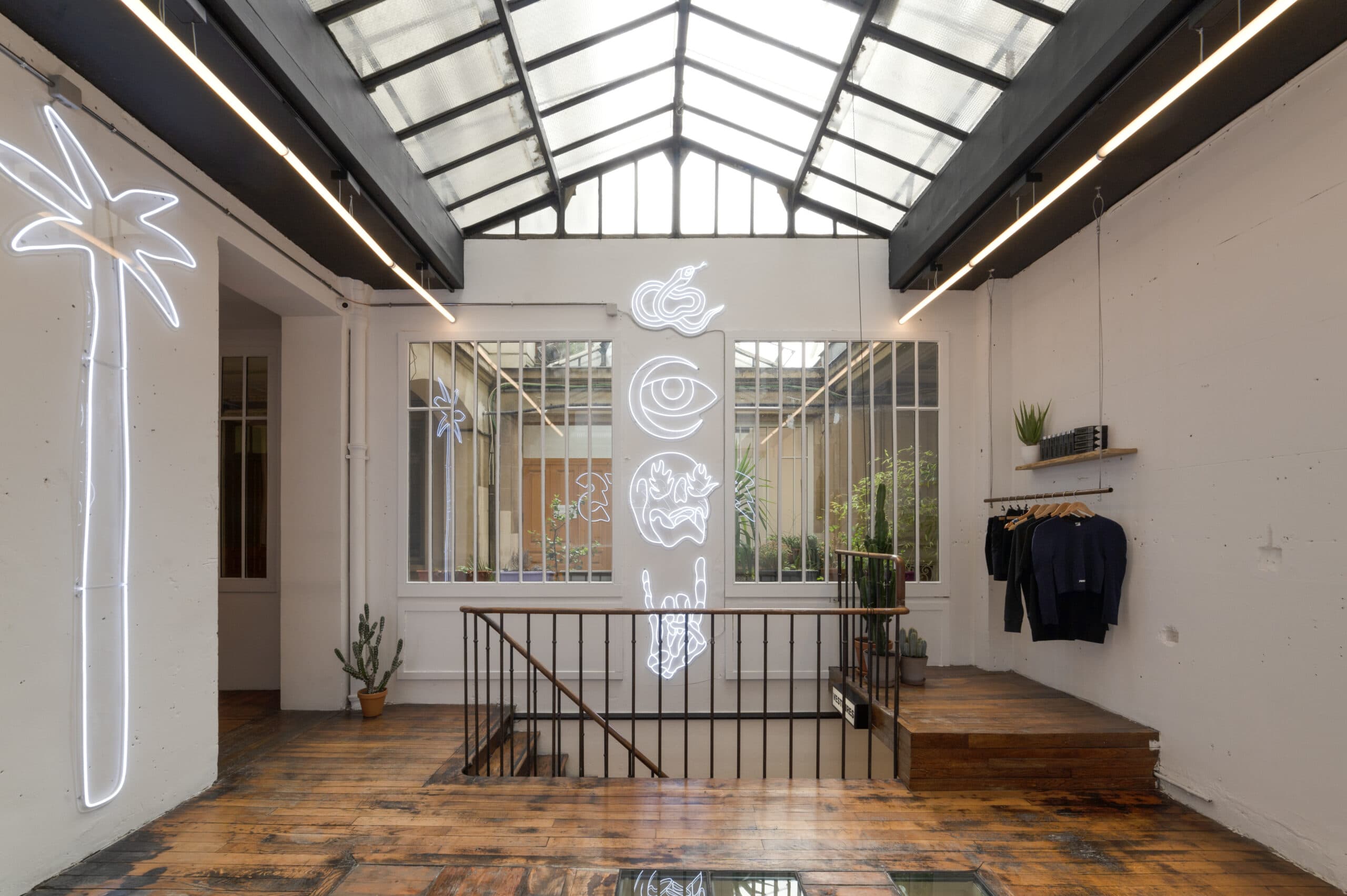 Entrez chez POSES Studio, votre sanctuaire bien-être
